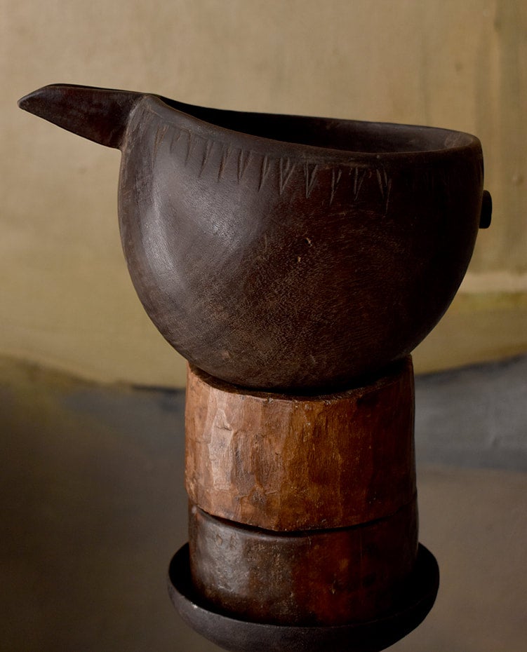 antique rwandan milk container #3 | gallery 1925